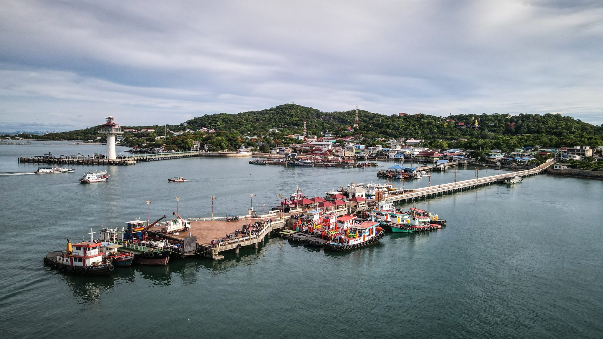 Koh Sichang: the closest island to Bangkok - Pin Your Footsteps ...