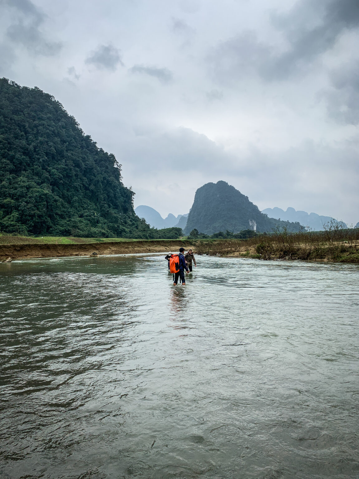 Hang Tien Cave: exploration with Oxalis Adventure - Pin Your Footsteps ...