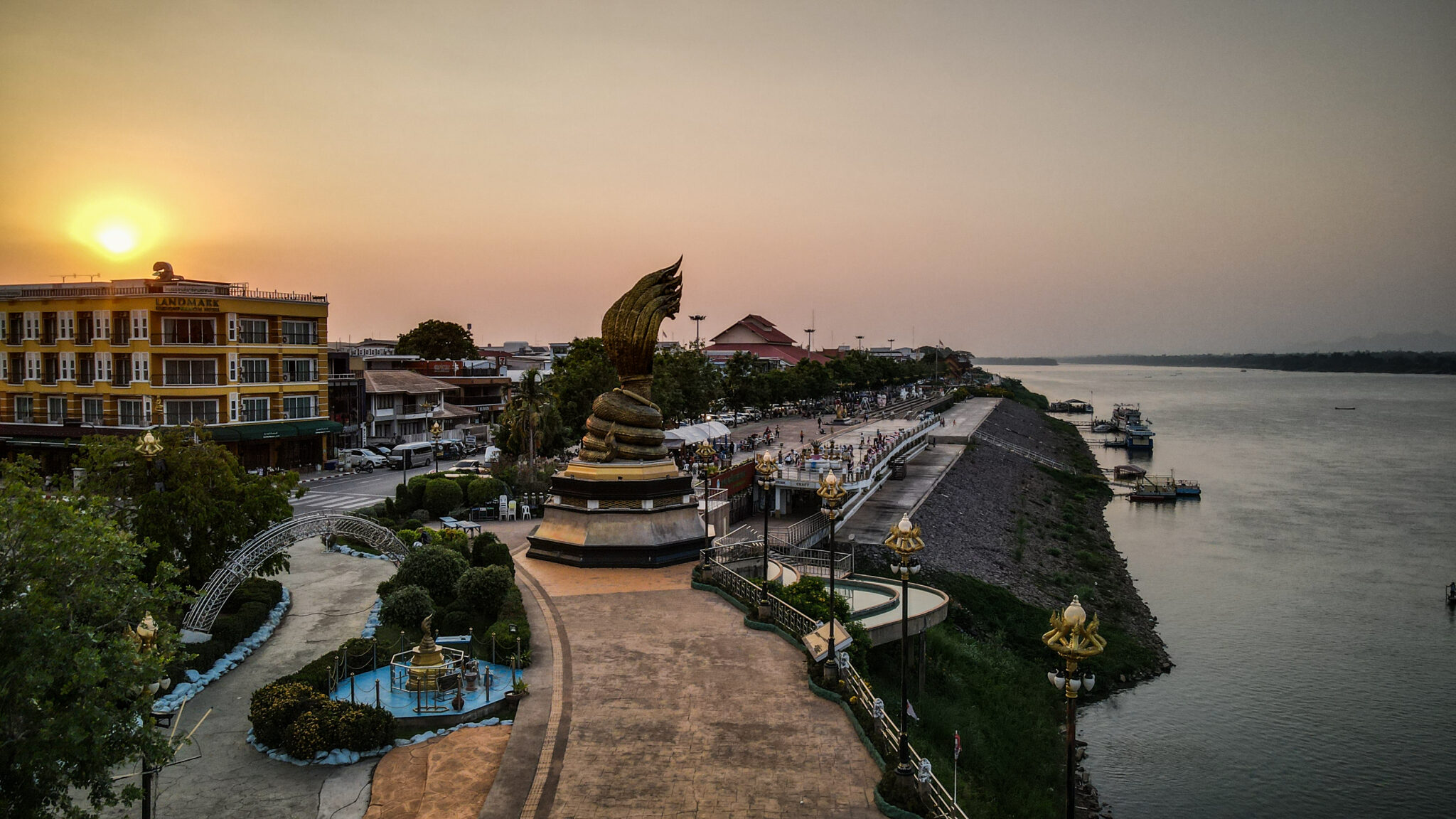 Nakhon Phanom: what to see in the city and around - Pin Your Footsteps - Travel Blog