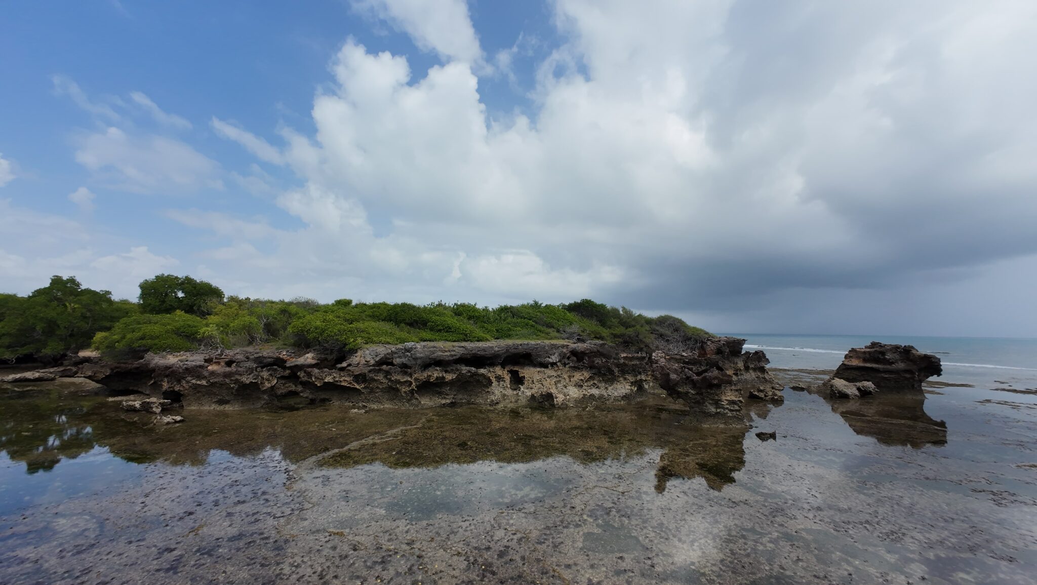 A day trip to Bongoyo Island from Dar es Salaam - Pin Your Footsteps ...