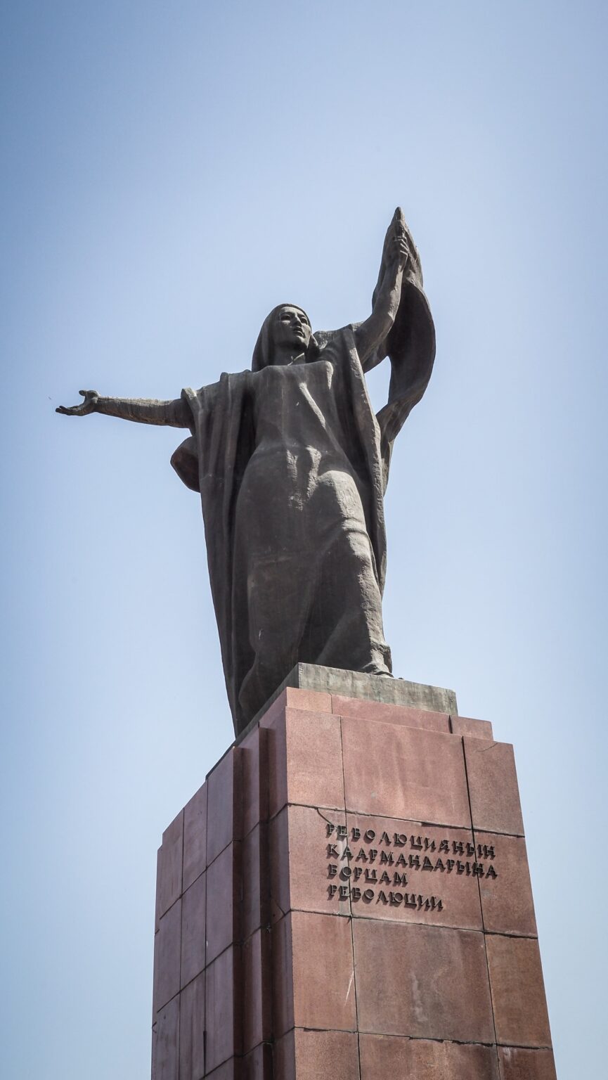 Biszkek: co zobaczyć w stolicy Kirgistanu? Atrakcje i przewodnik - Pin ...
